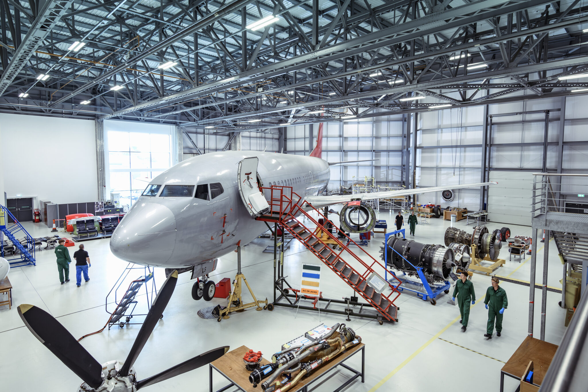 Apprentice Program – KLM UK Engineering